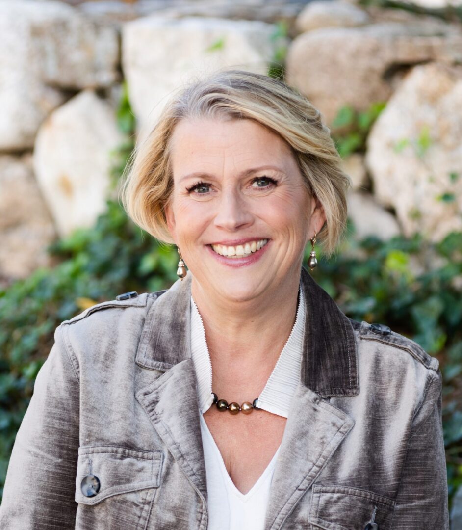 Catherine Avery - ADHD Productivity Coach, Podcast Host | Cravotta ...